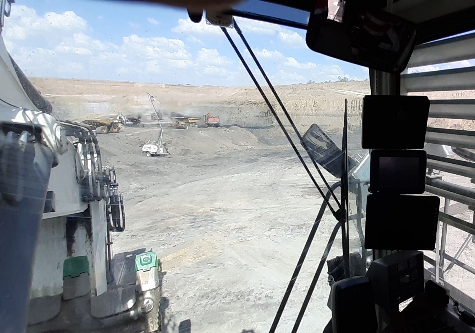 Case Study: Maximizing Production of a Hitachi EX5600 | CR Digital